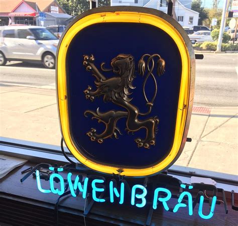 Lowenbrau Neon Sign - Authentic German Beer Bar – Neon Factory