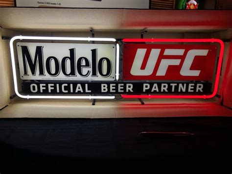 Ufc Neon Sign - Modelo – Neon Factory