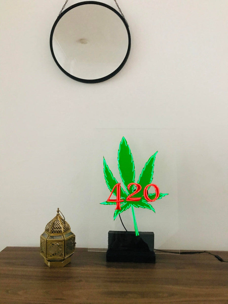 Weed Leaf- Customised Neon Sign – Neon Factory